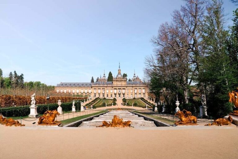 Descubre la majestuosidad del Palacio Real de la Granja de San ...